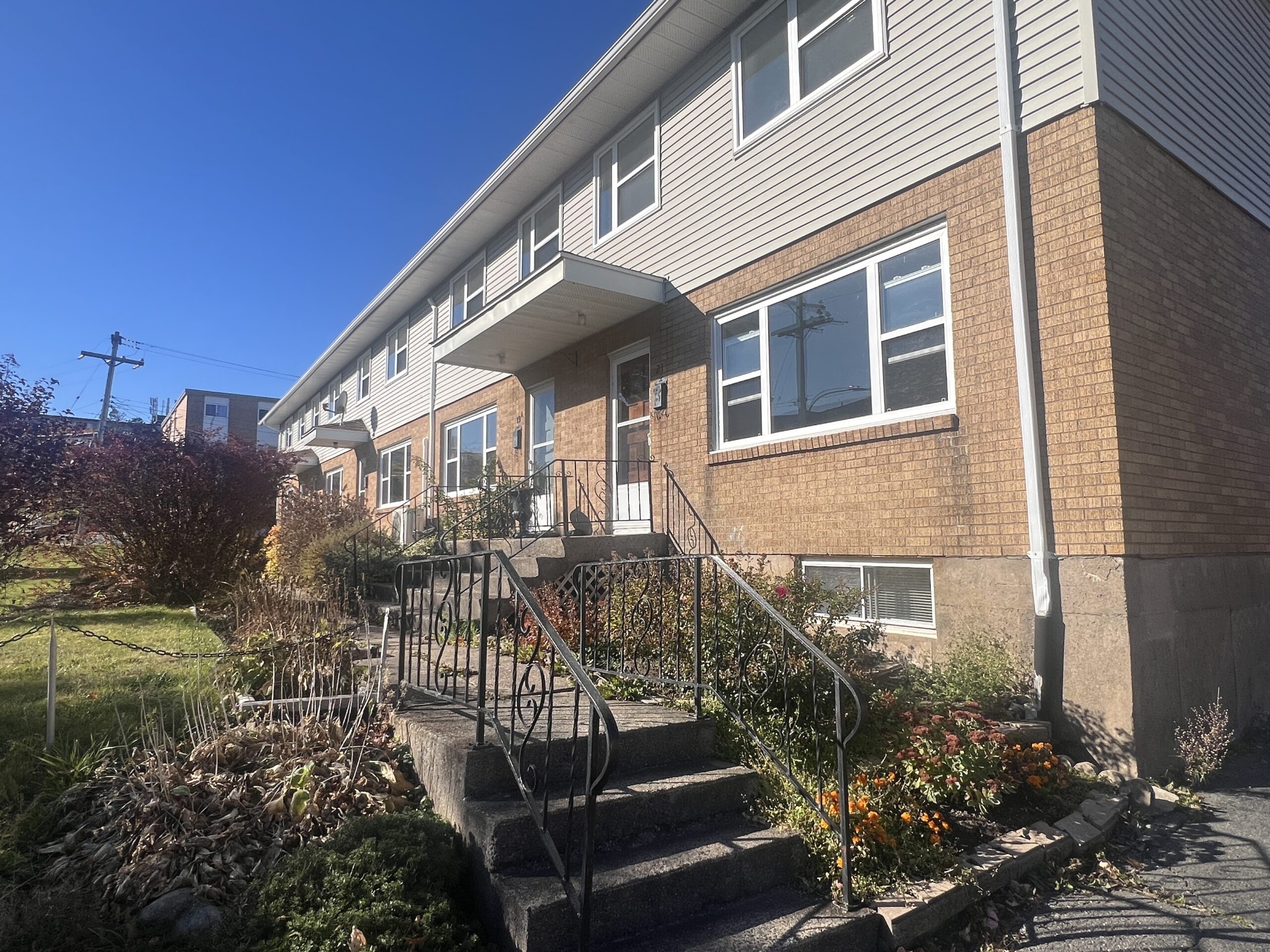 19A Crystal Drive Dartmouth - Ansell Property Management